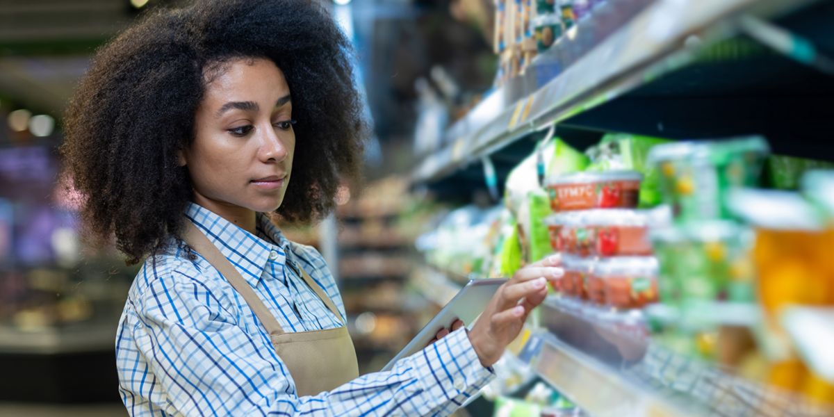 KPMG 2024 Consumer and Retail CEO Outlook - KPMG Cyprus